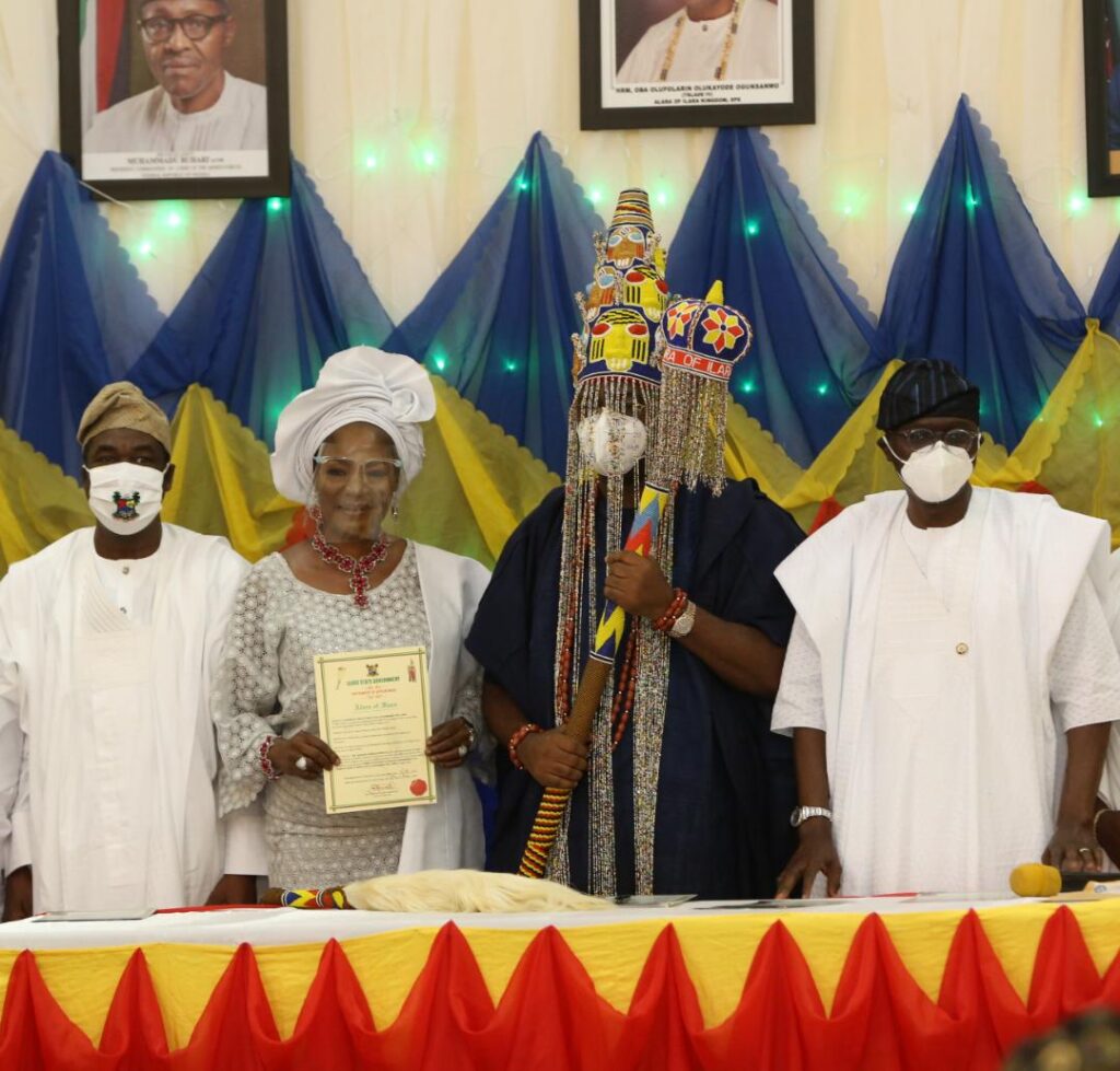 Lagos Governor Presents Staff Of Office To Alara Of Ilara - Oriental ...